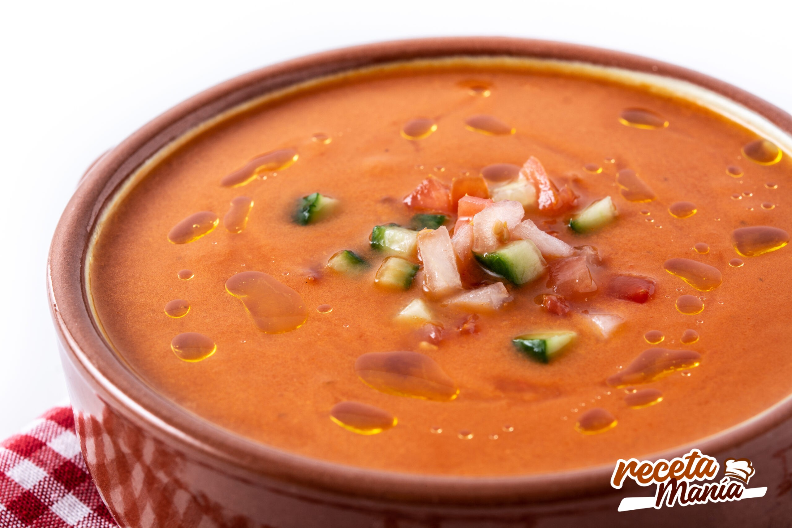 Gazpacho andaluz tradicional - Recetas faciles y originales